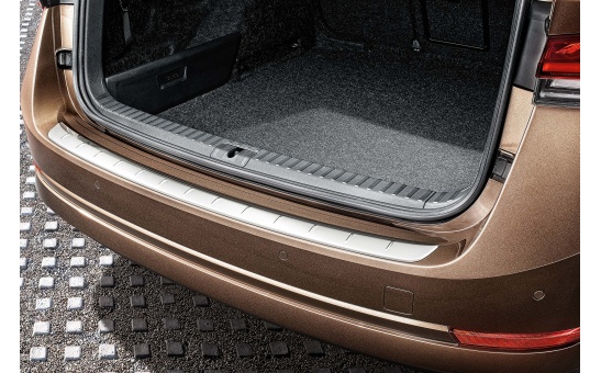 Loading edge protection strip Octavia IV | Official Skoda Auto Catalog